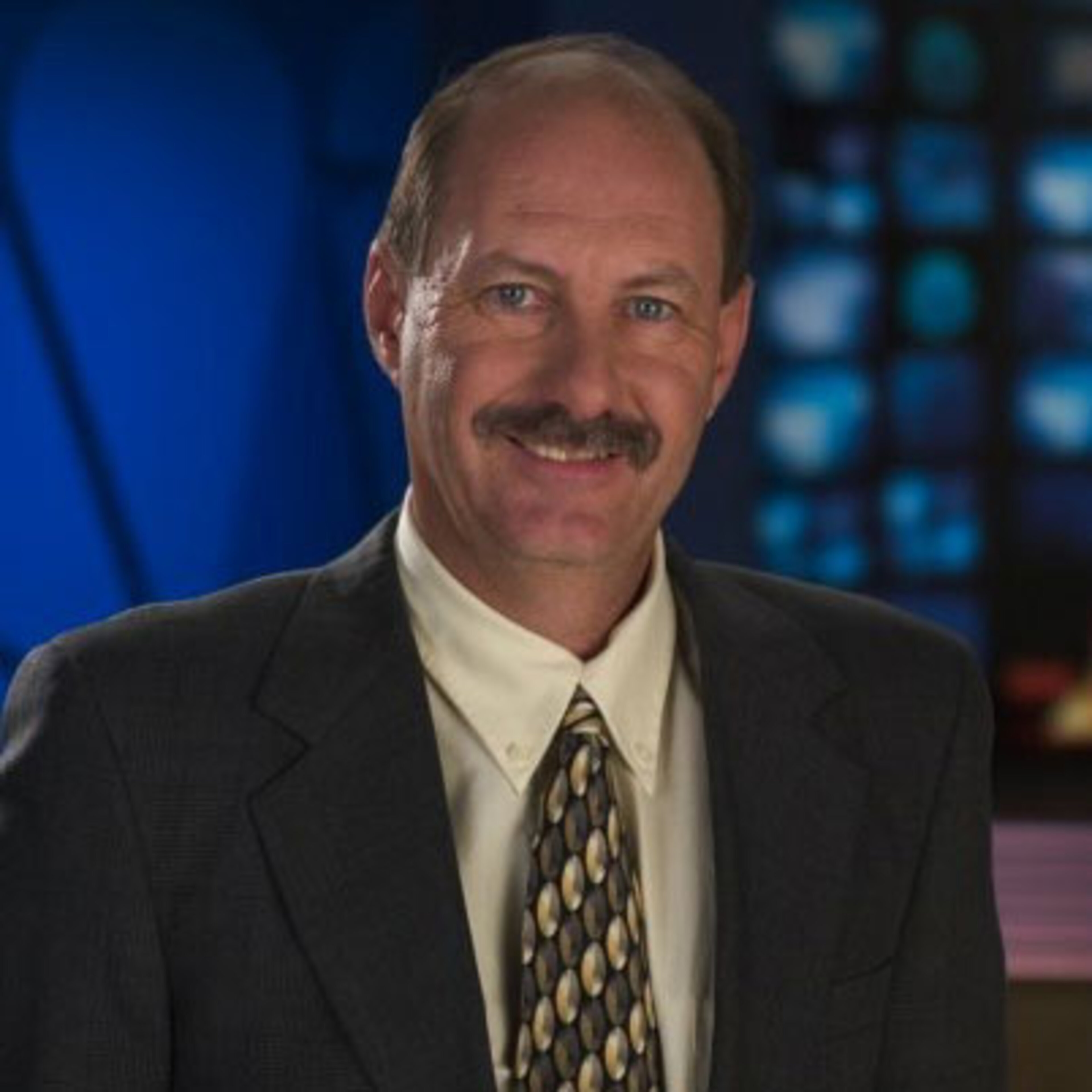 Mike McKnight | College of Journalism and Mass Communications | Nebraska